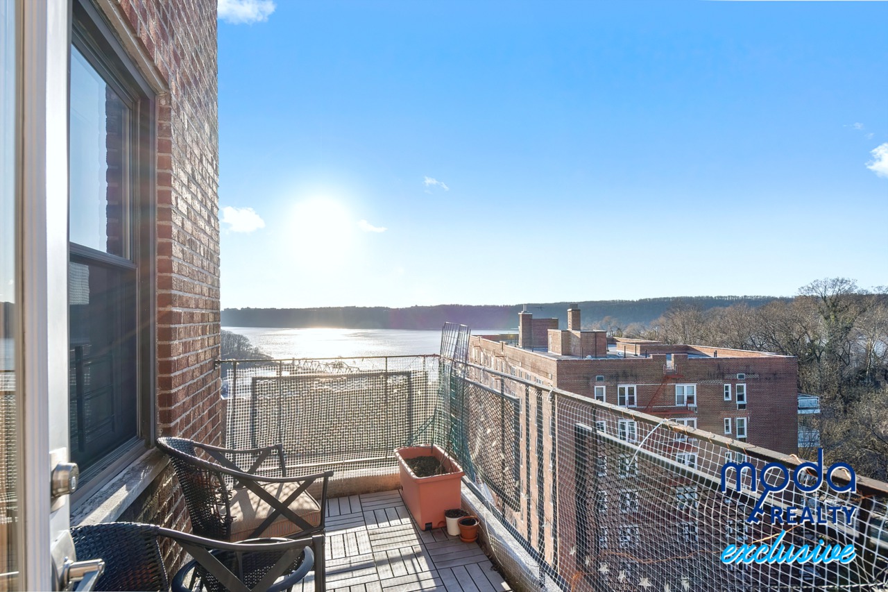 2550 Independence Ave #8S Bronx, NY 10463 - $585,000