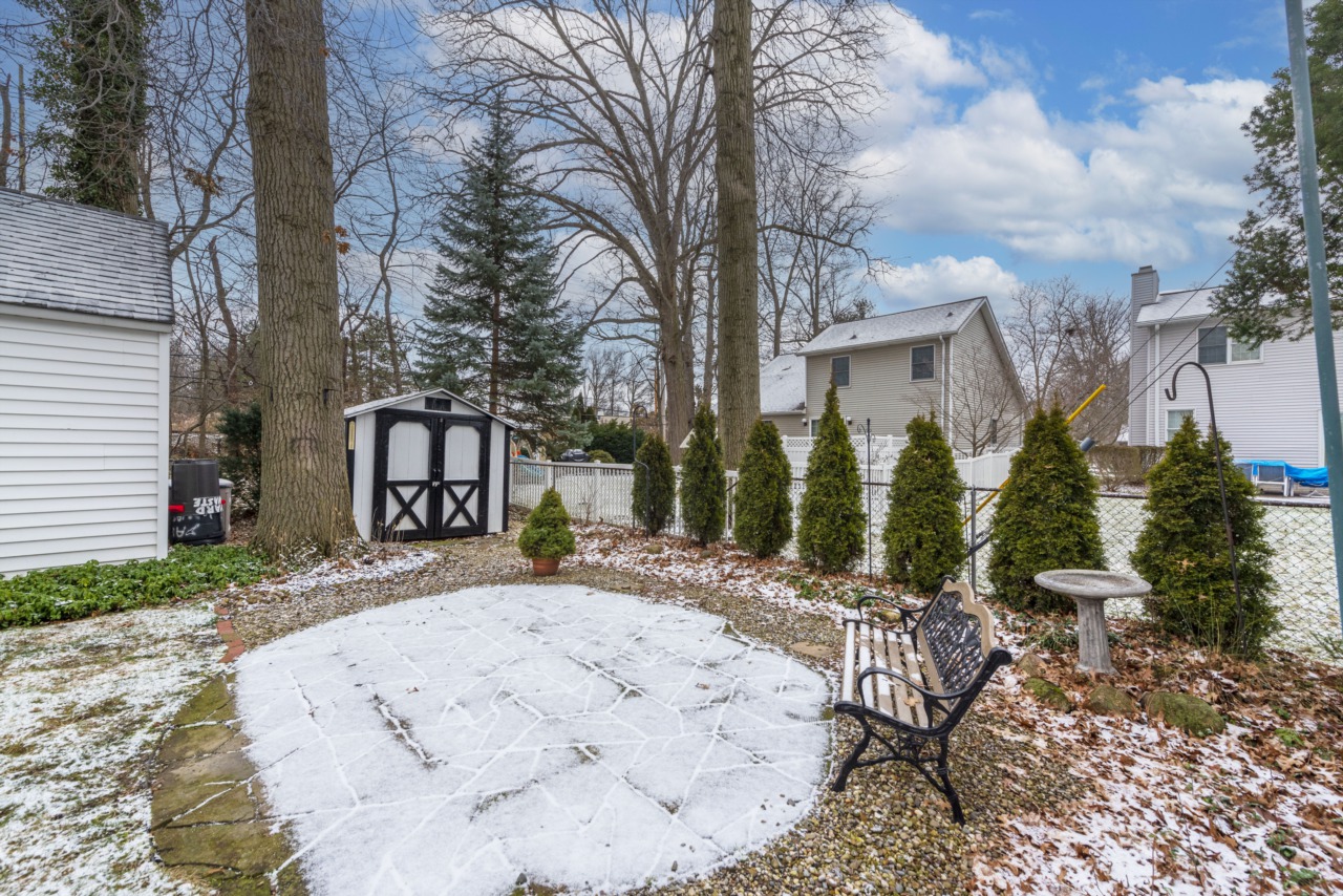 630 Kenilworth Rd Bay Village, OH 44140 | MLS 5009619