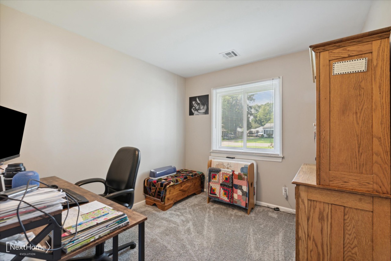 39277 Superior St Romulus, MI 48174 | MLS 20230059559