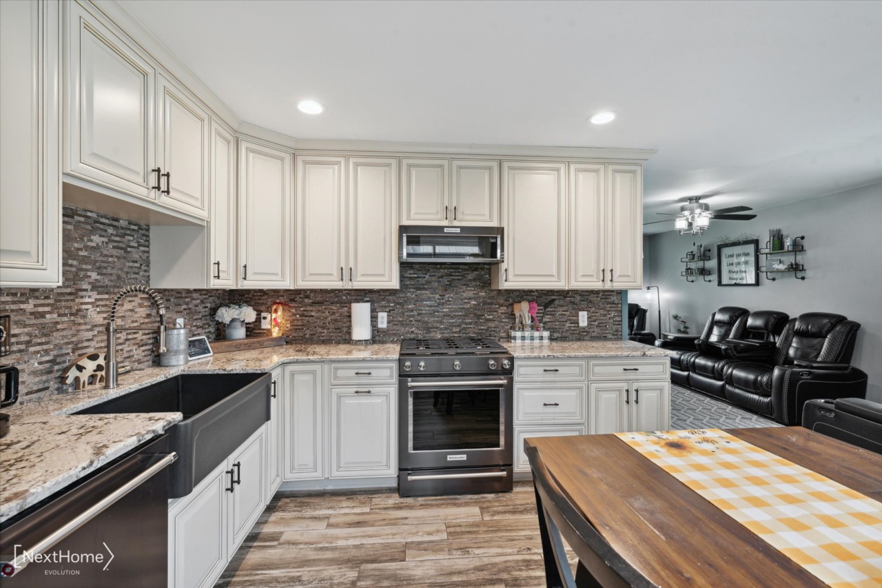 39277 Superior St Romulus, MI 48174 | MLS 20230059559