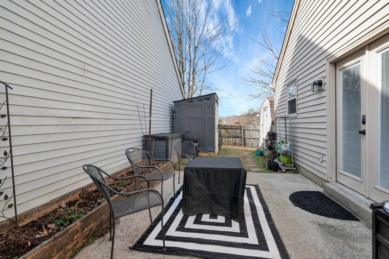 2711 Penn Meade Dr Nashville, TN 37214 | MLS 2619708