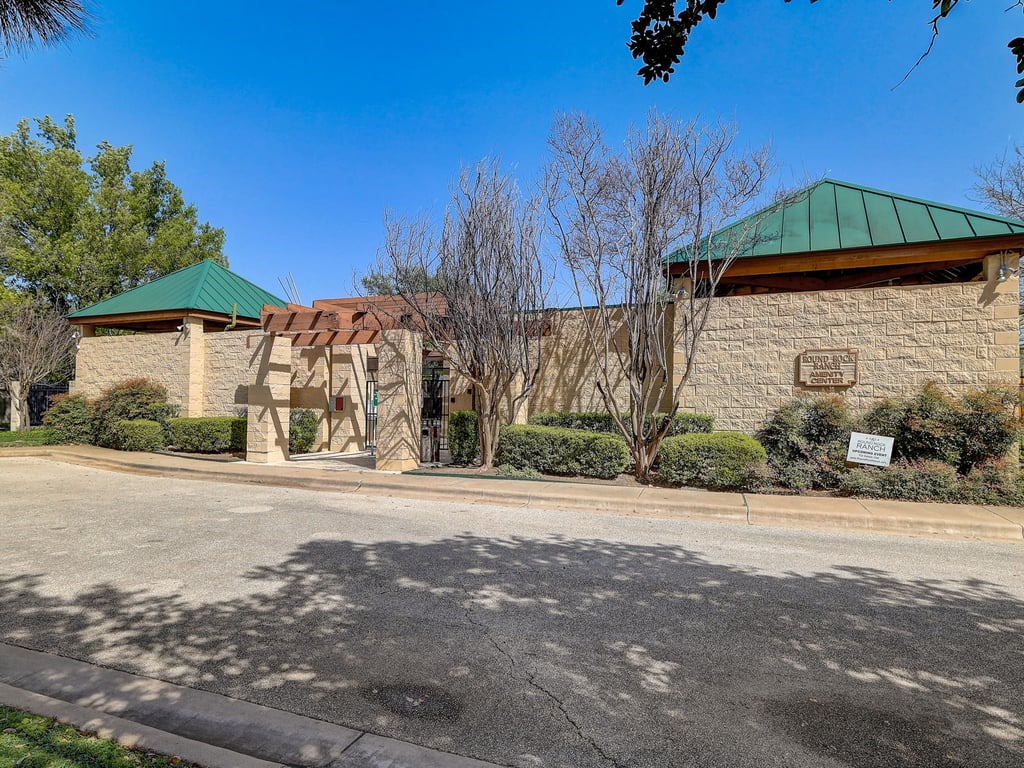 1723 Briarton Ln S, Round Rock, TX 78665 | MLS# 1723BriartonLnS | S6391 ...