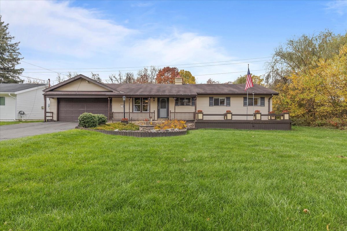 88 Robinhood Dr, Cranberry Township, PA 16066 - MLS #1630357