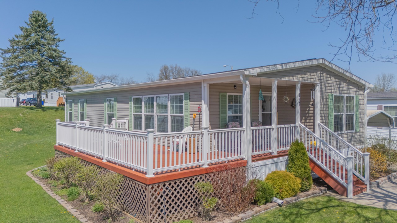 127 Treesdale Dr, Cranberry Twp, PA 16066 - MLS #1649556