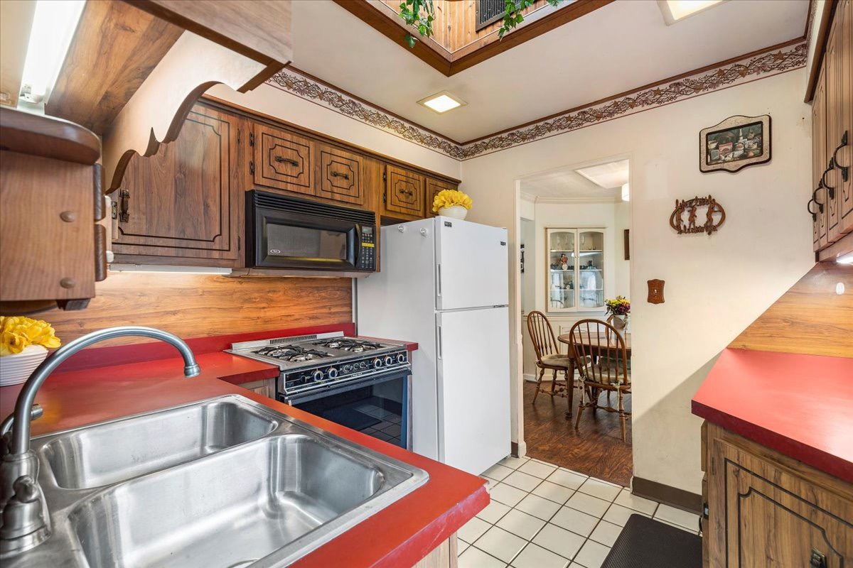 88 Robinhood Dr, Cranberry Township, PA 16066 - MLS #1630357