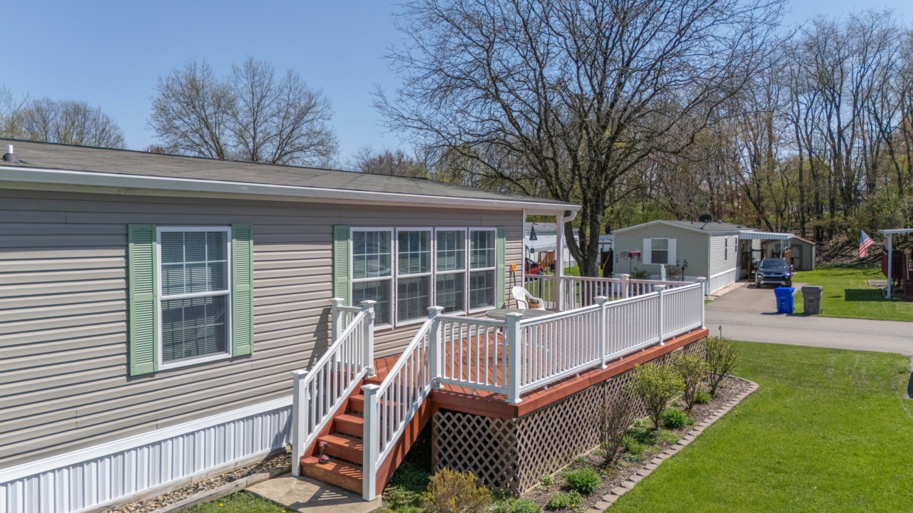 127 Treesdale Dr, Cranberry Twp, PA 16066 - MLS #1649556