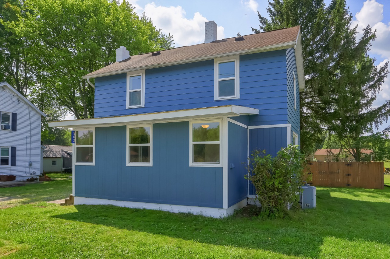 503 W Poland Rd, Bessemer, PA 16112 - MLS #1618831